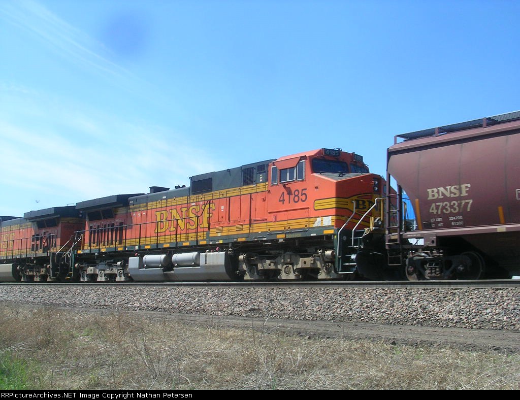 BNSF 4185